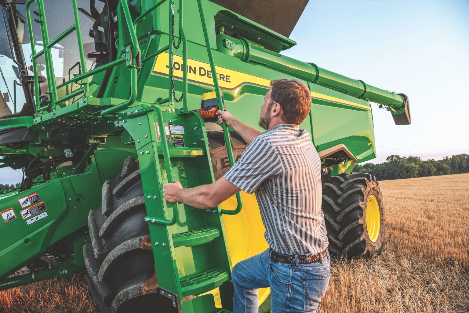 John Deere S7 Series Combine Specs | AgDealer.com