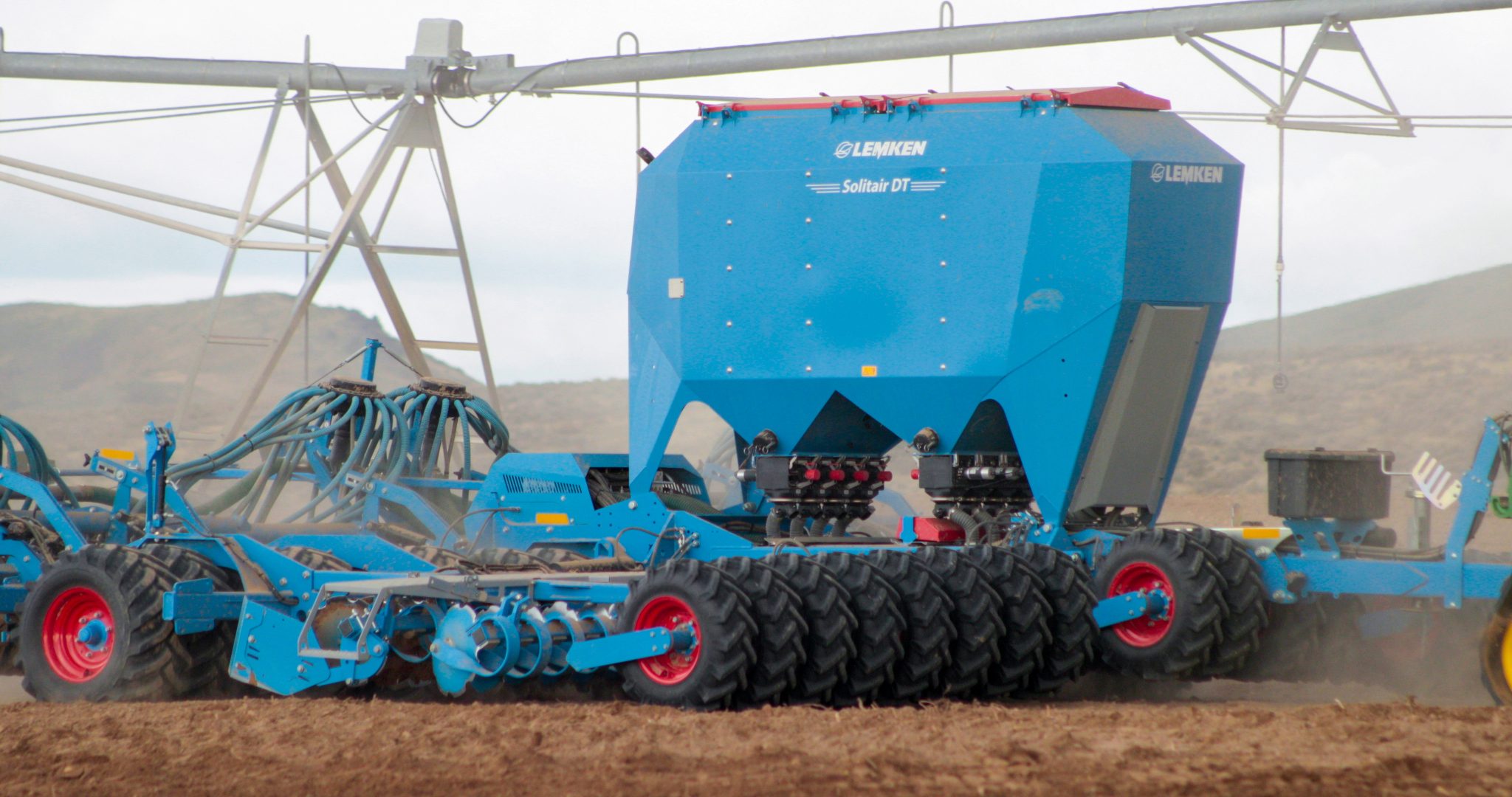 LEMKEN Solitair DT Seed Drill Key Features & Specs